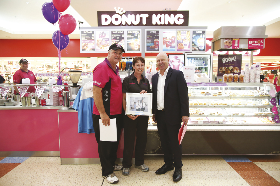 Donut King franchise partners celebrate 20-year anniversary.